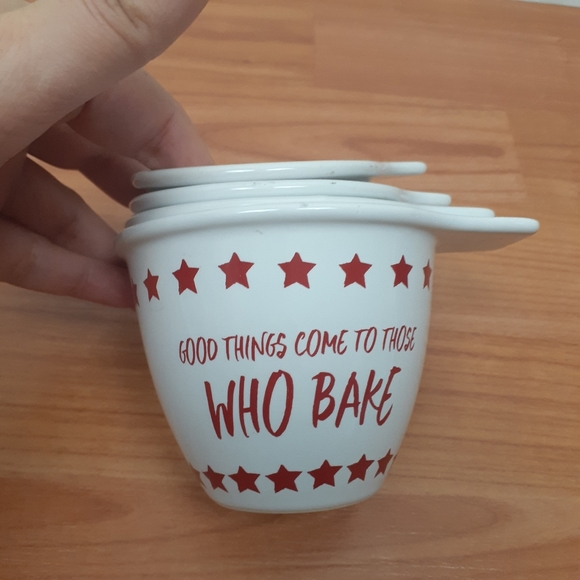 Ciiroa | Holiday | Ciroa Celebrate Christmas Measuring Cups | Poshmark